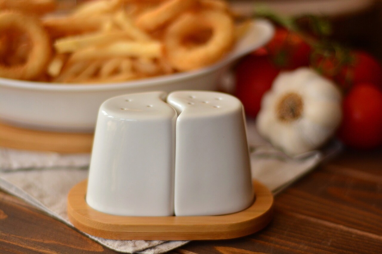 Set solnita si pipernita, Mbambu, 126MBM1122, Raft din bambus, Nuc/Alb ...