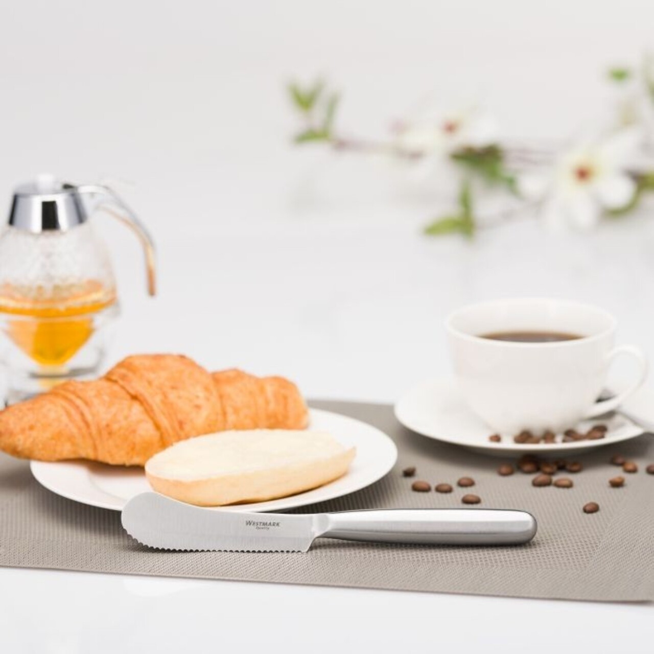 Cutit pentru unt, Westmark, 22 cm, lama zimtata, inox - Mezoni