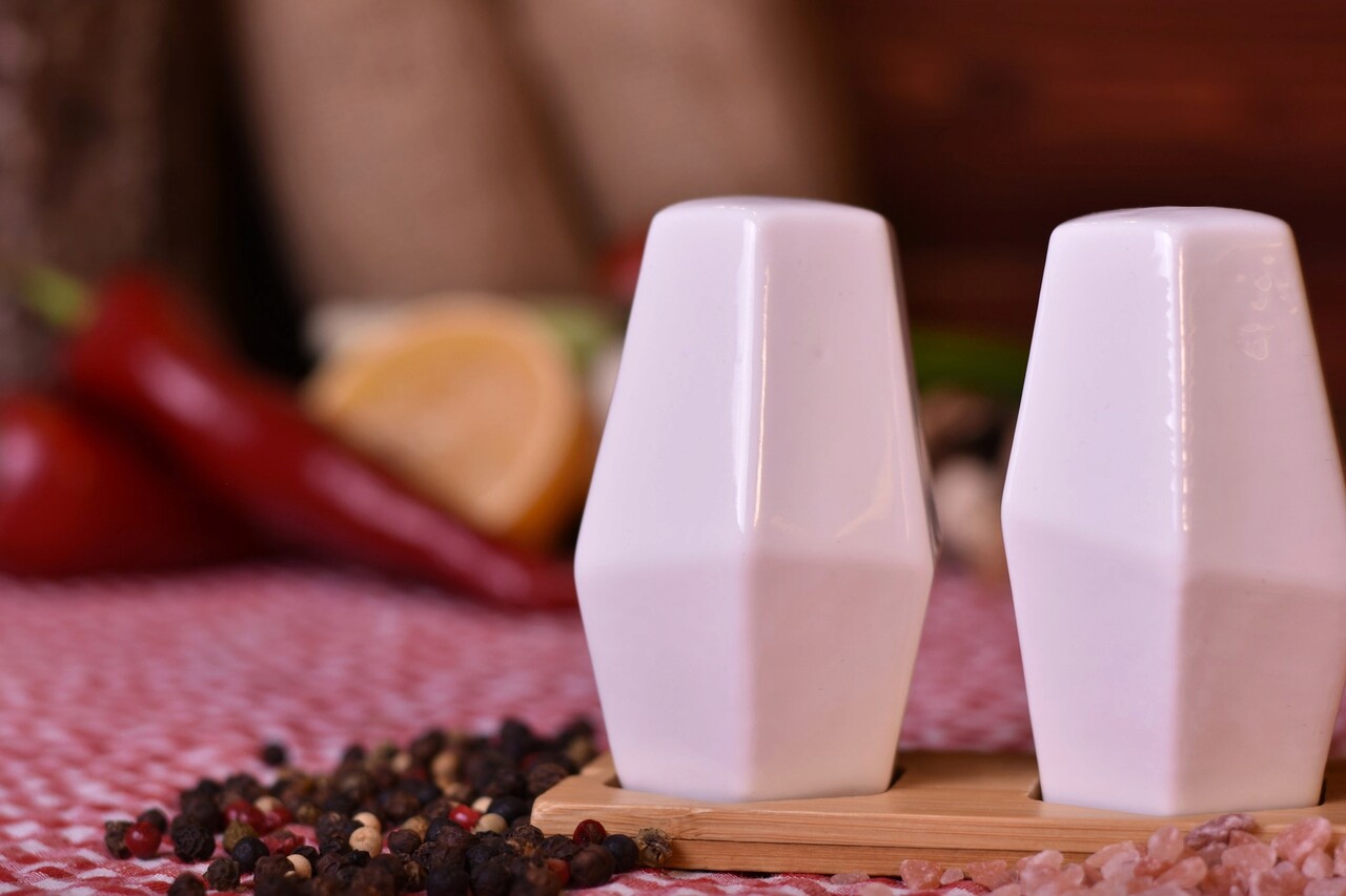 Set solnita si pipernita, Mbambu, 126MBM1109, Raft din bambus, Nuc/Alb ...